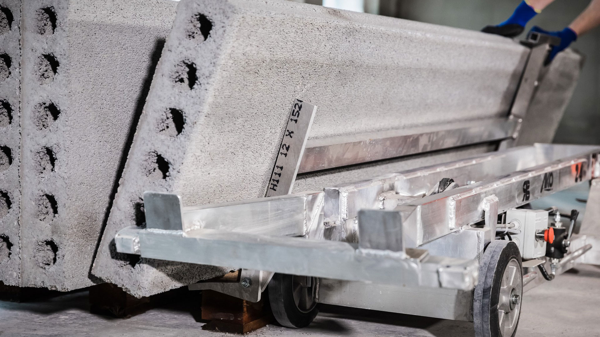 Rakennusbetoni- ja Elementti siirtyi AKOwall-elementtien tuotannossa ...